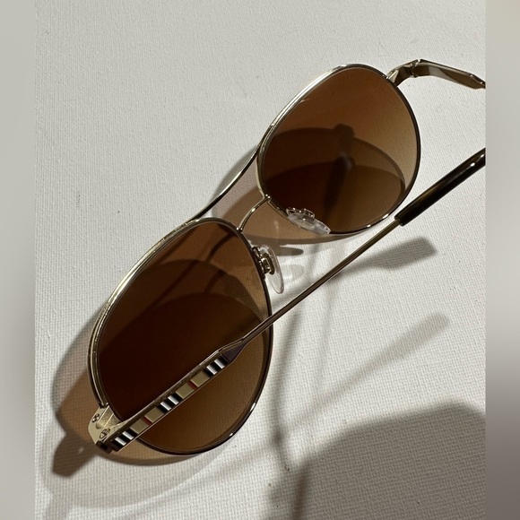 Burberry | Accessories | Burberry Aviator Pilot Sunglasses Unisex B322 ...